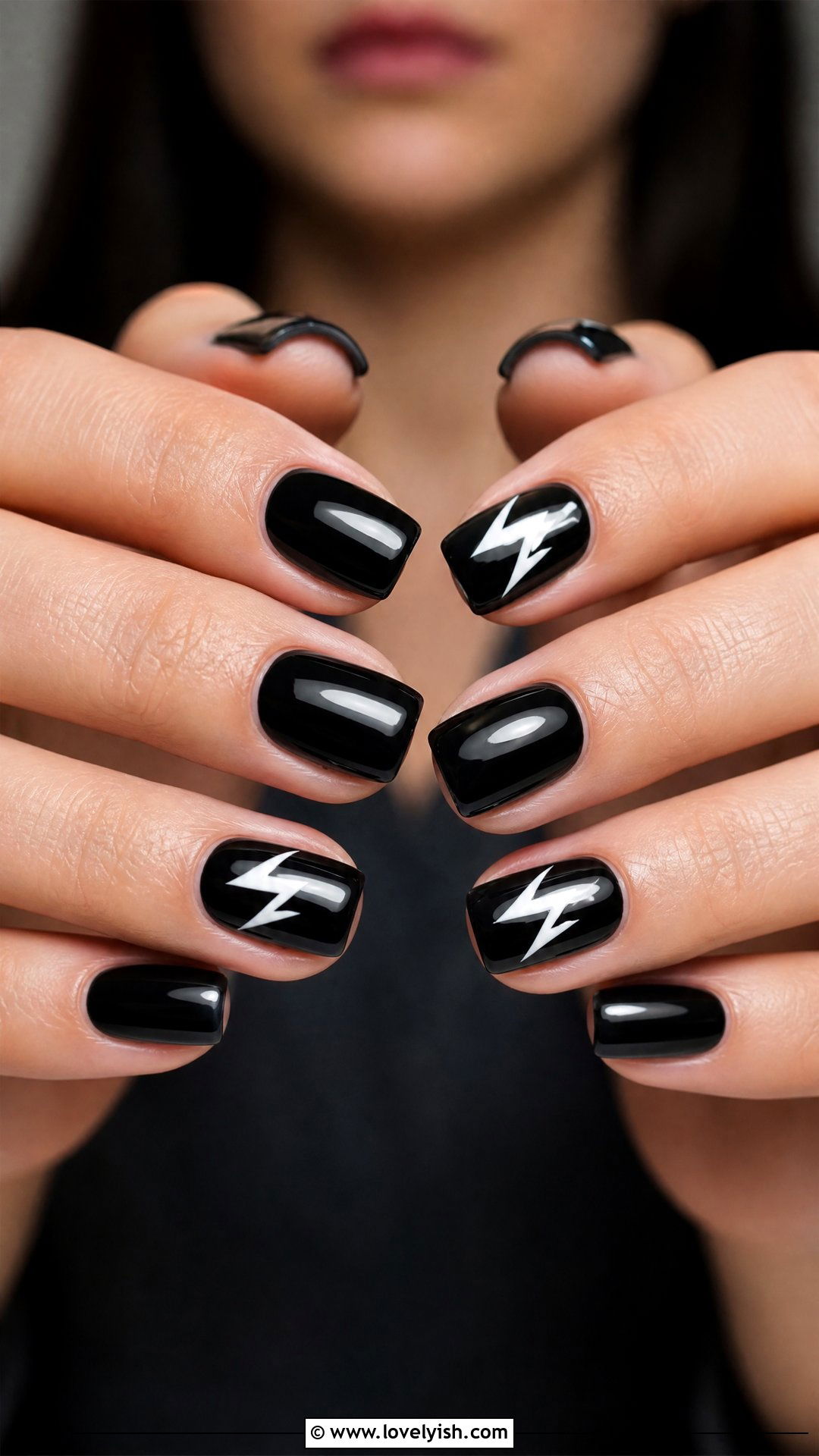 50 Short Black Nail Designs for Bold, Chic Manicures – Lovelyish