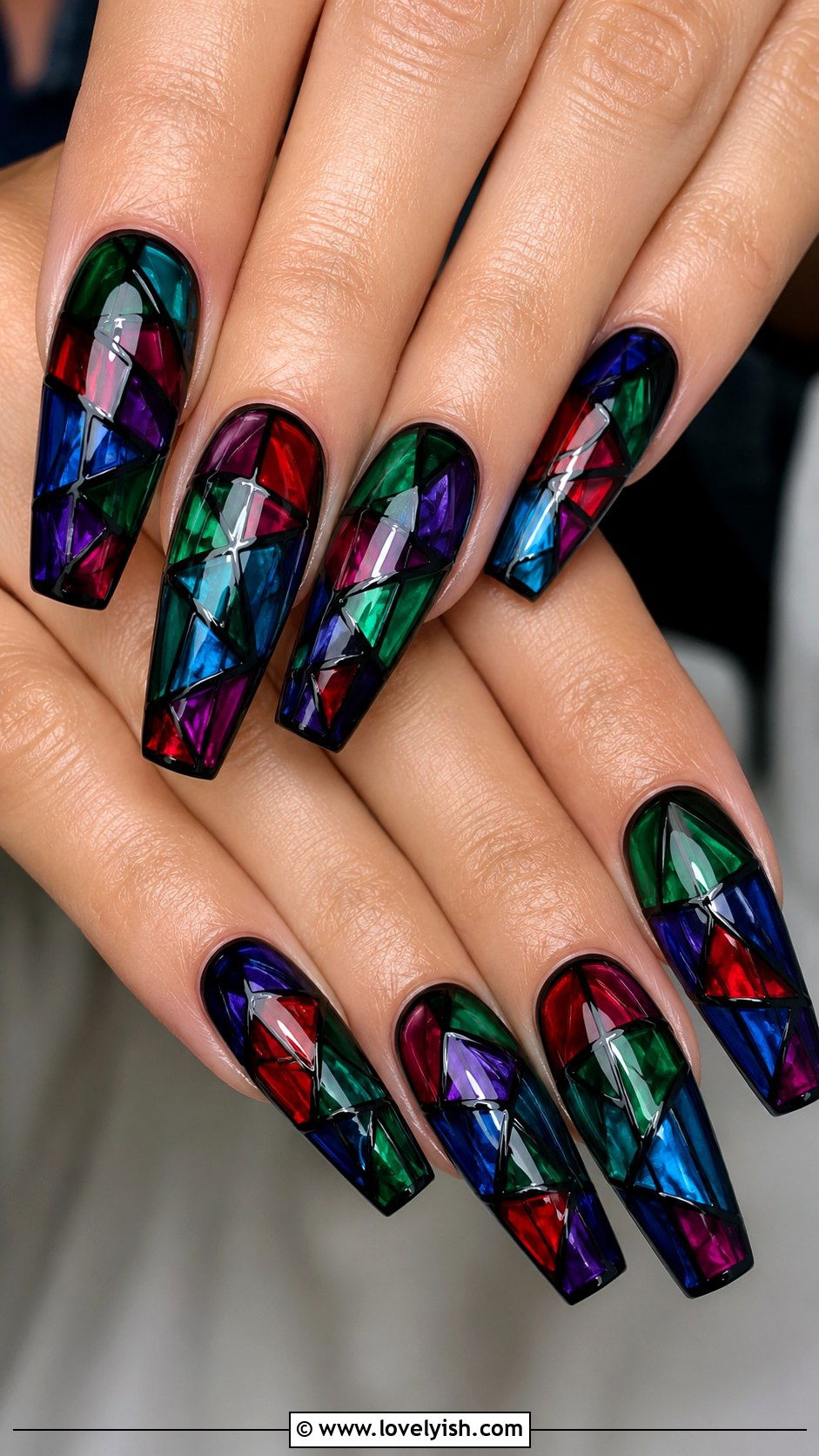 25 Stunning Geometric Nail Designs to Try in 2025 – Lovelyish